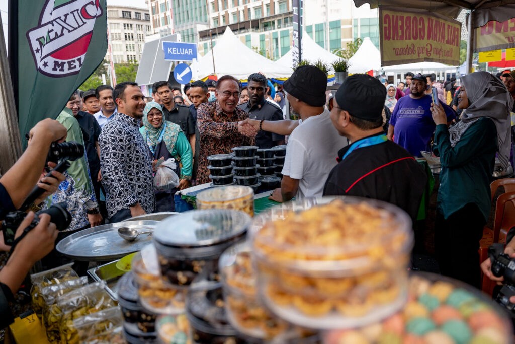 GALERI GAMBAR : PROGRAM JUALAN AGRO RAHMAH DI BAZAR RAMADAN, PRESINT 3 ...